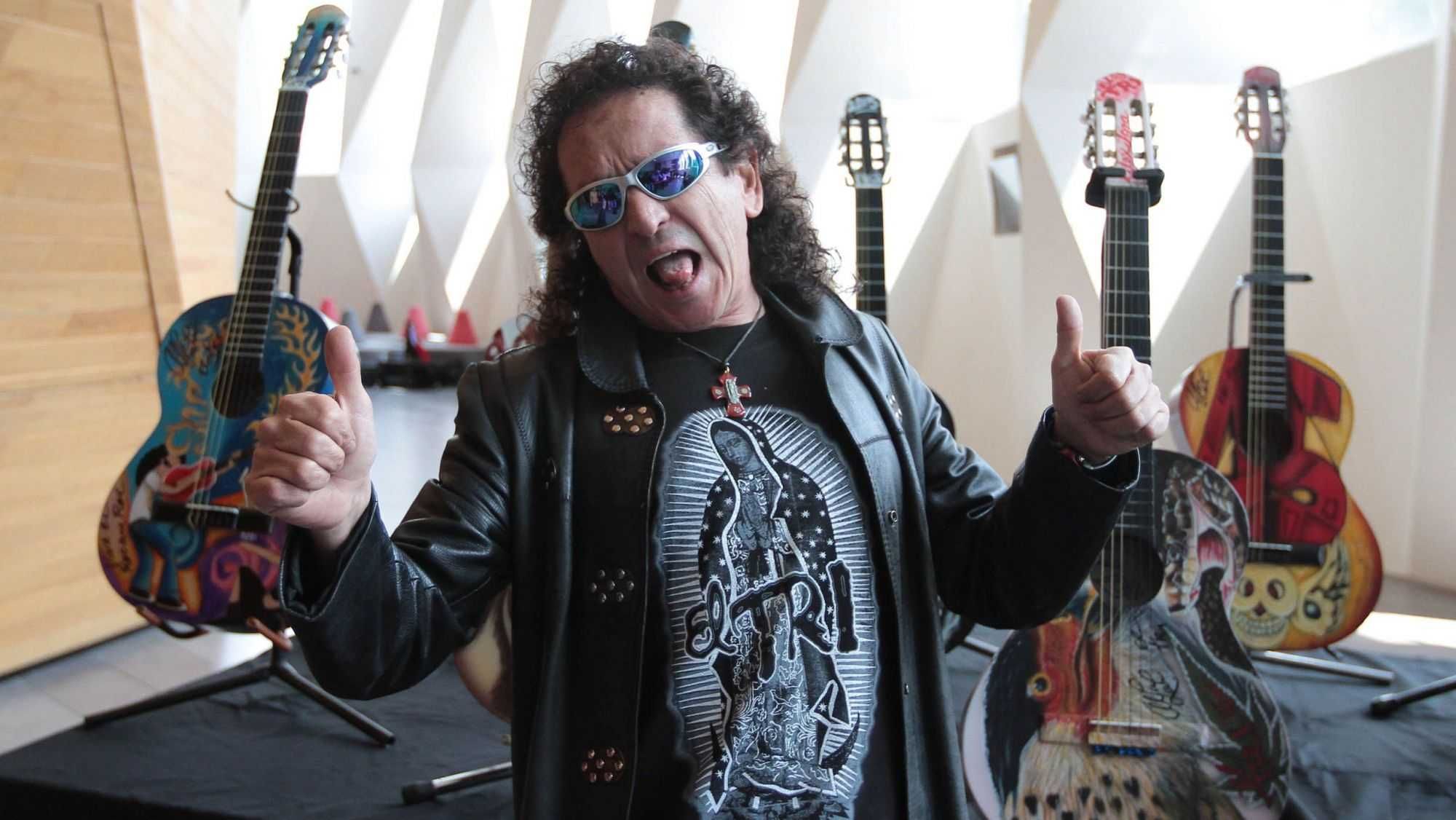 Alex Lora presenta libro de anécdotas y CD+DVD “El Tri 45 años”