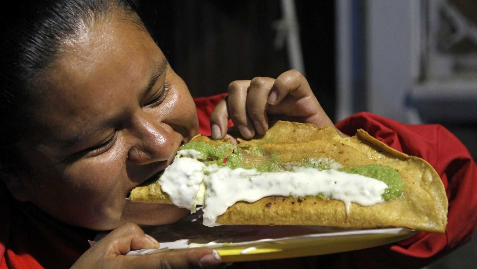 Nutrióloga recomienda evitar ingesta de alimentos poco saludables...