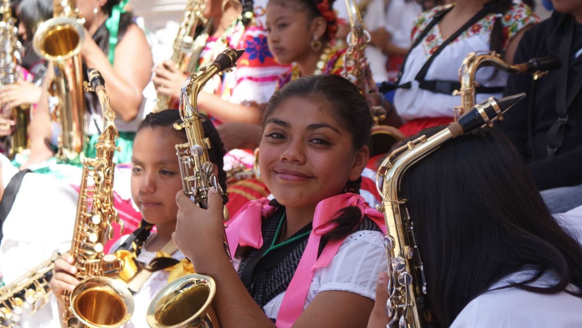 Clarinetistas y saxofonistas participaron en Festival de la Mixte...