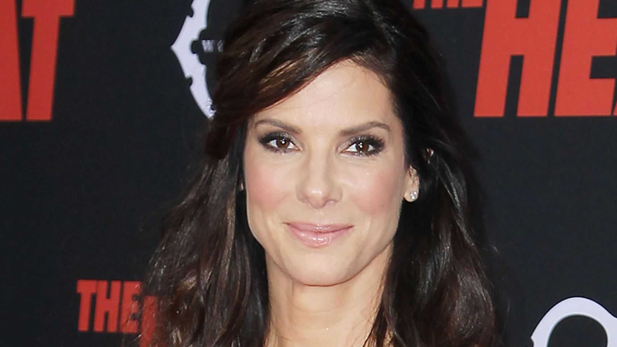 Sandra Bullock es elegida como la mujer más bella