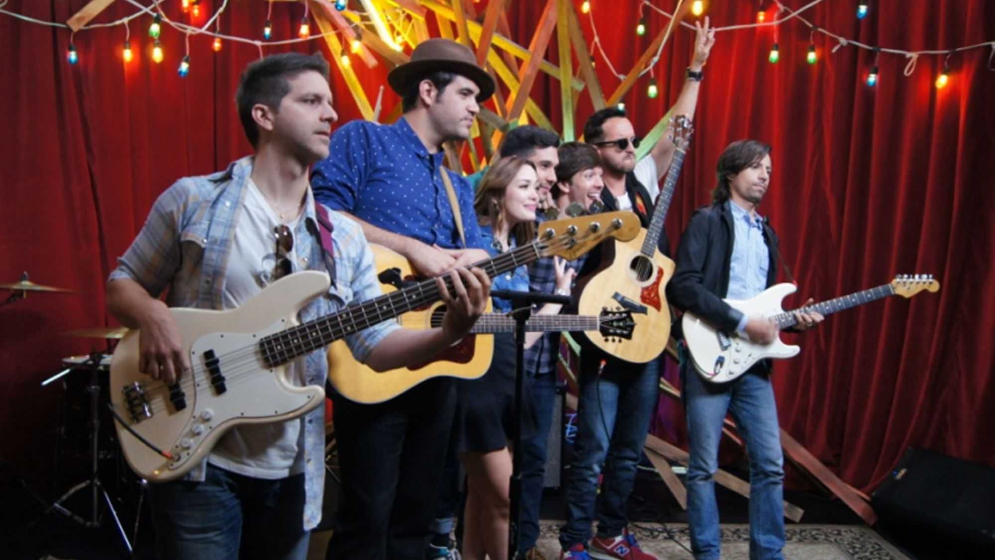 Espectacular e inolvidable show en el Auditorio prometen Los Clax...