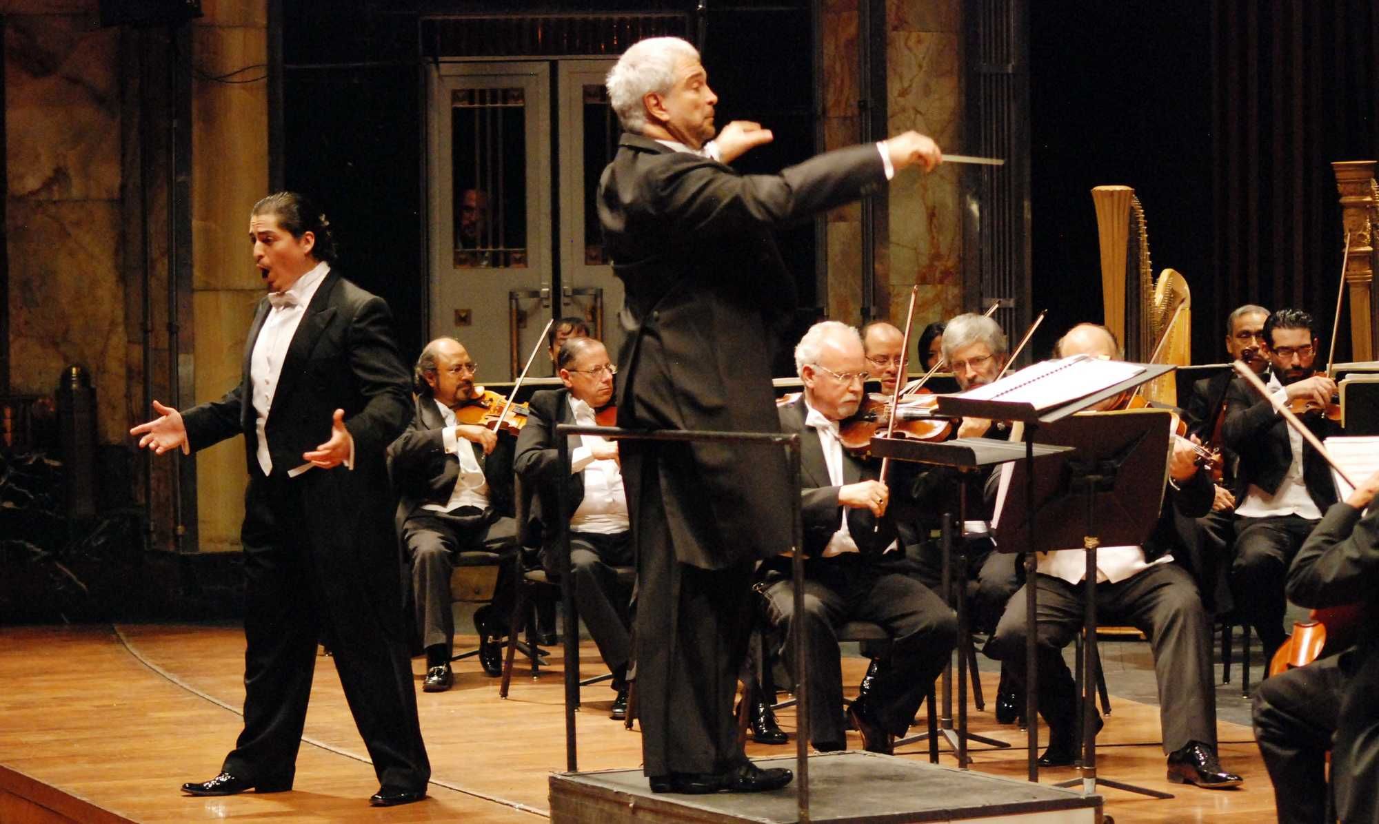 José Luis Reynoso conquista Concurso Nacional de Canto “Carlo Morelli ...