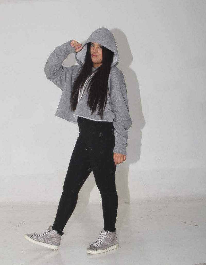 Natalia lanza su nuevo sencillo 'Playa' - Música pop venezolana