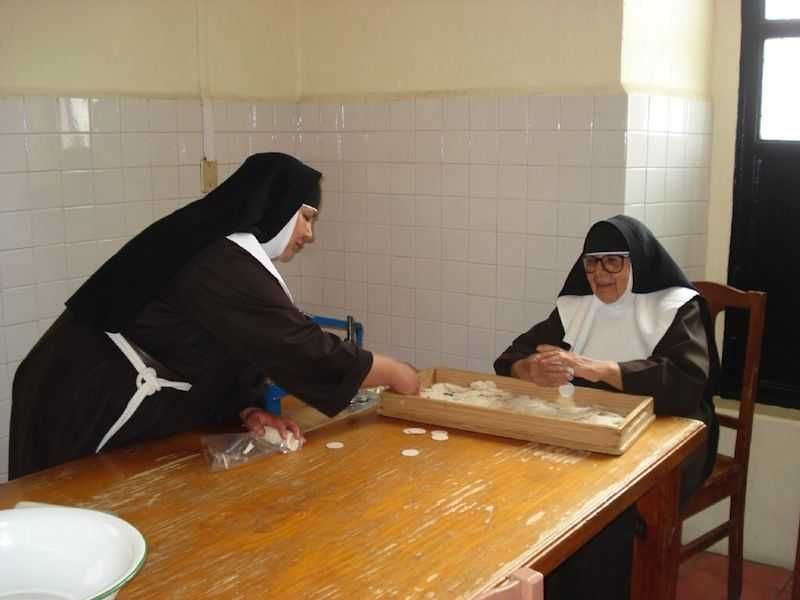 Monjas Franciscanas producen 100 mil hostias en San Juan del Río